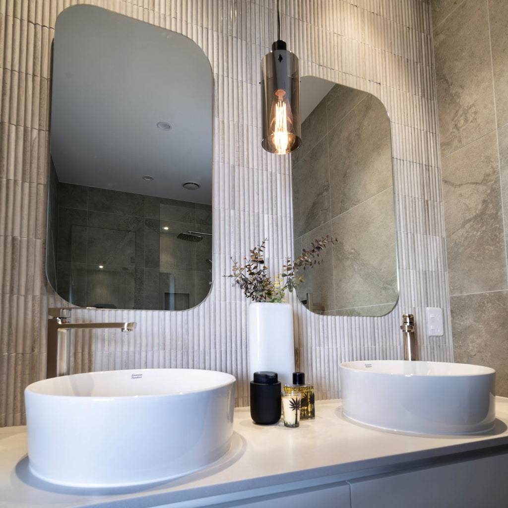 Curved Corner Mirror– Haynes Glass